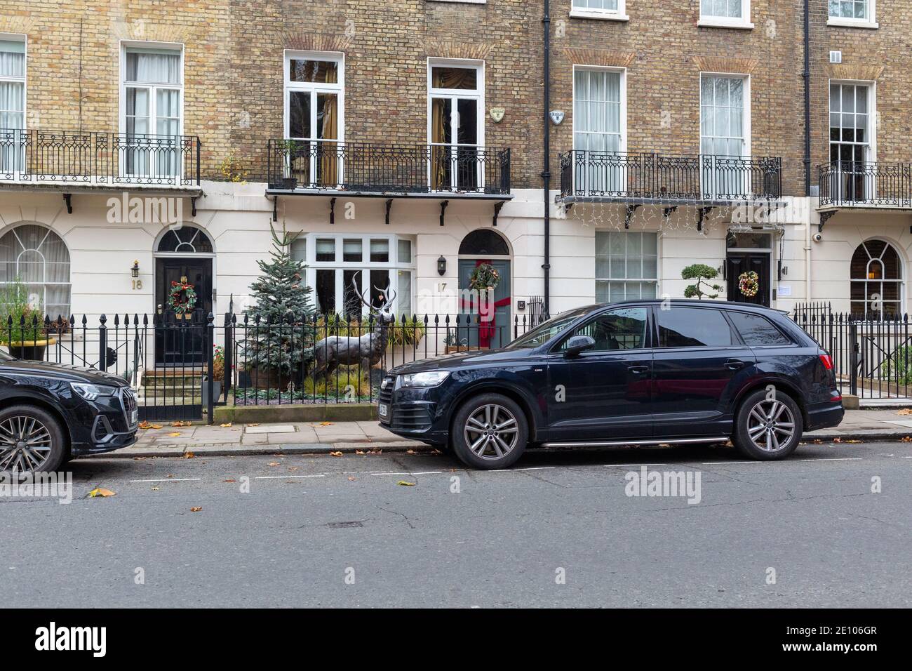Wilton place london hi-res stock photography and images - Alamy