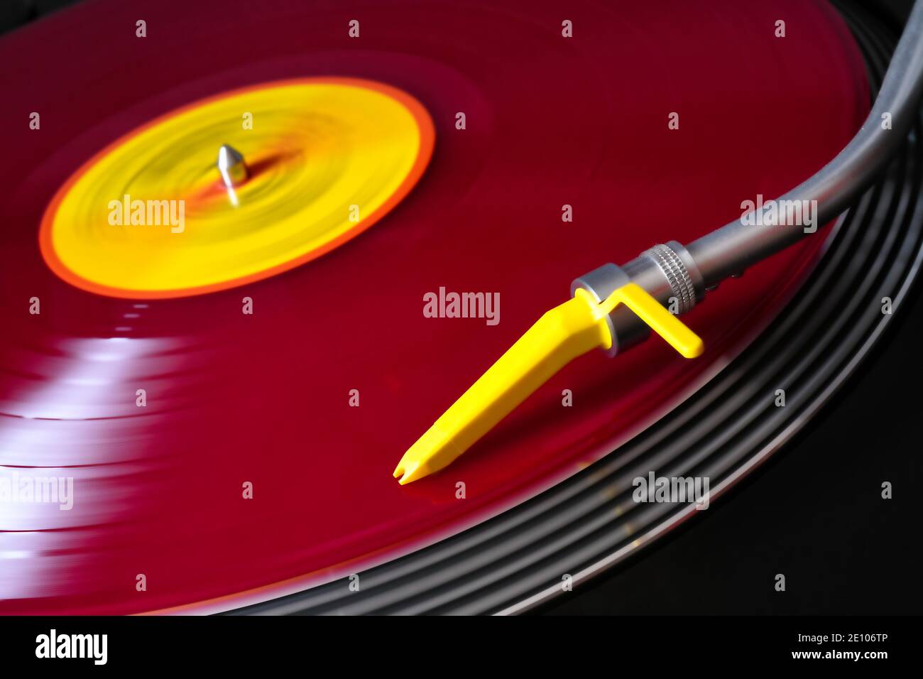 Red record player hi-res stock photography and images - Alamy