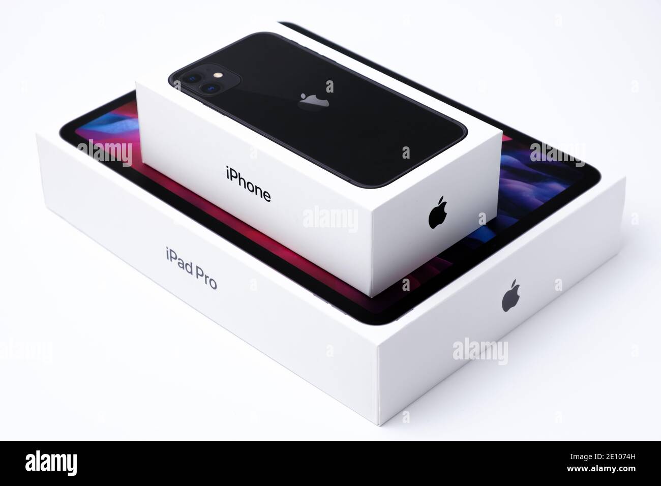 Unboxing process hi-res stock photography and images - Alamy