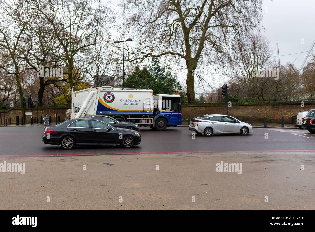 Day time garbage truck hi-res stock photography and images - Alamy