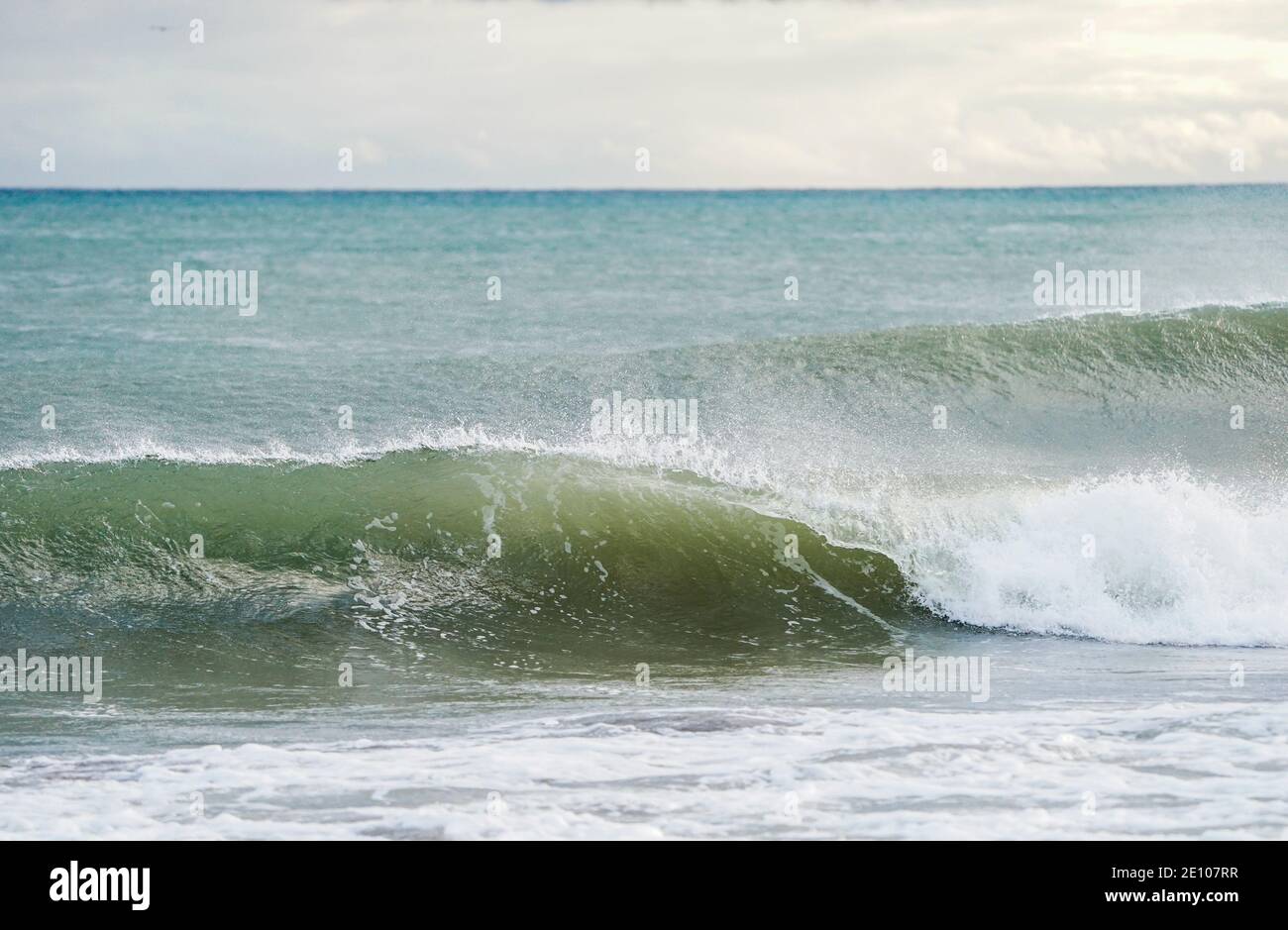 Rogue wave mediterranean hi-res stock photography and images - Alamy