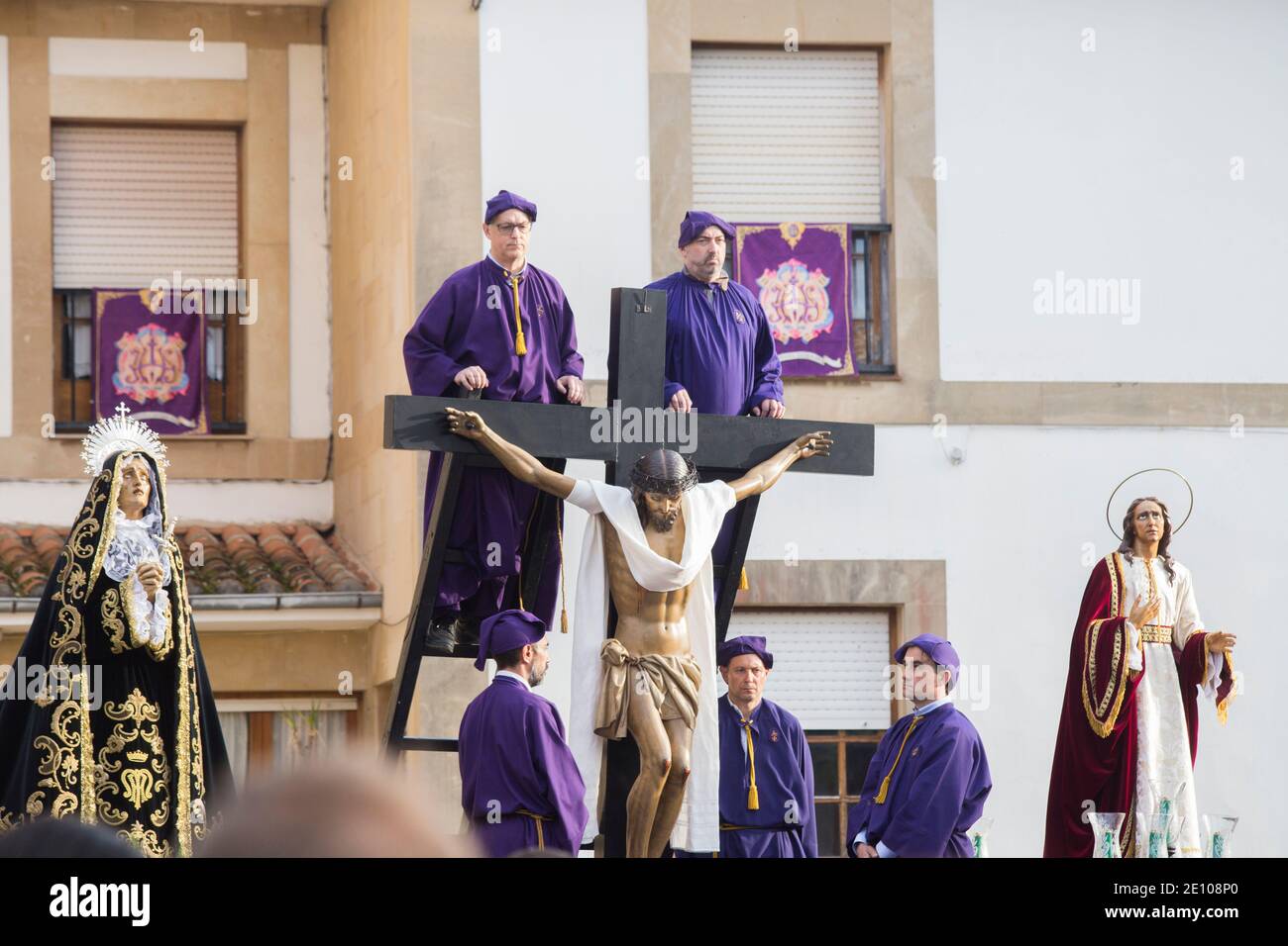 Jesus christ pose hi-res stock photography and images - Alamy