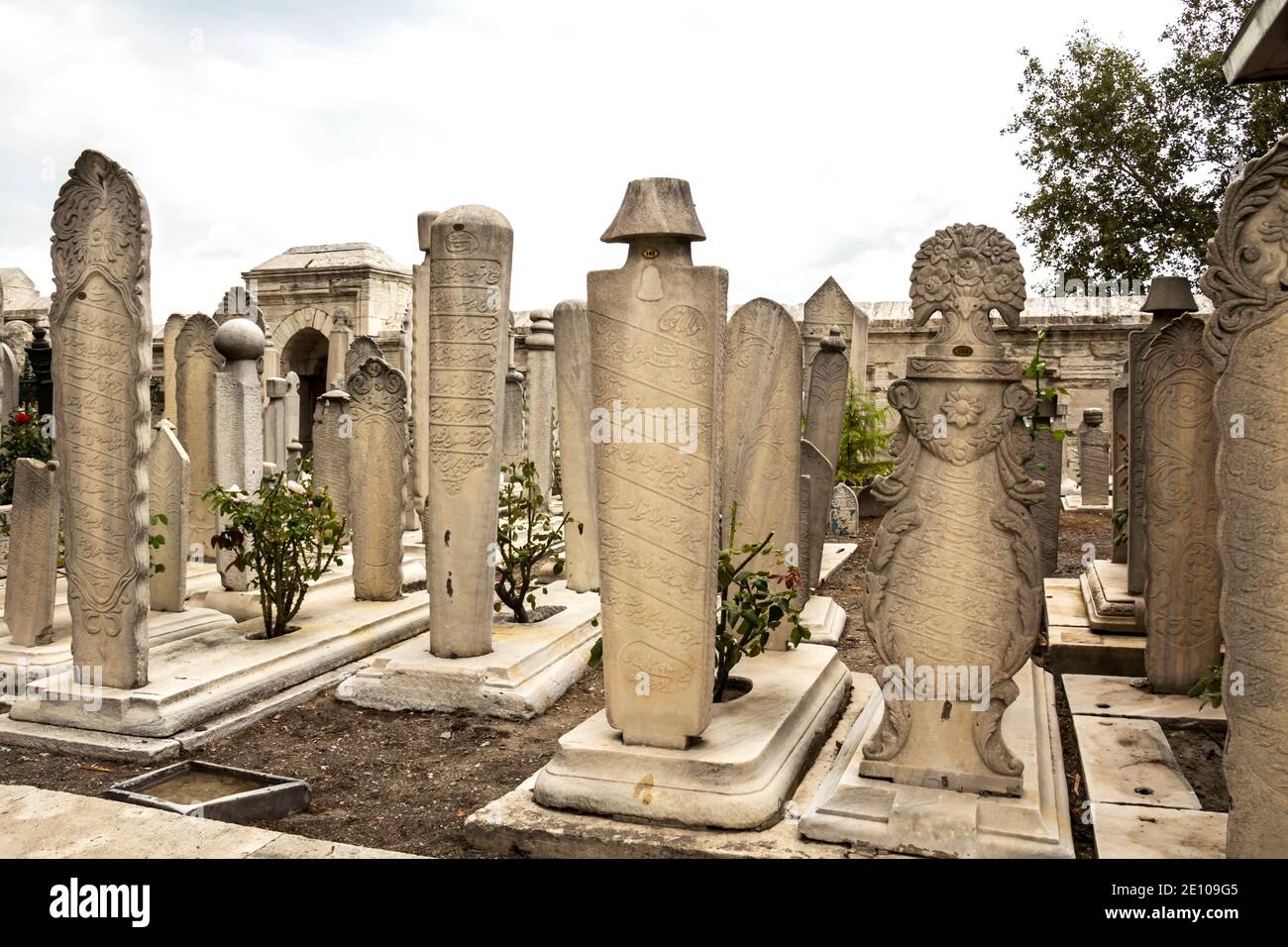 Suleymaniye Mosque Cemetery, Ottoman tomb stones in Istanbul, Turkey ...