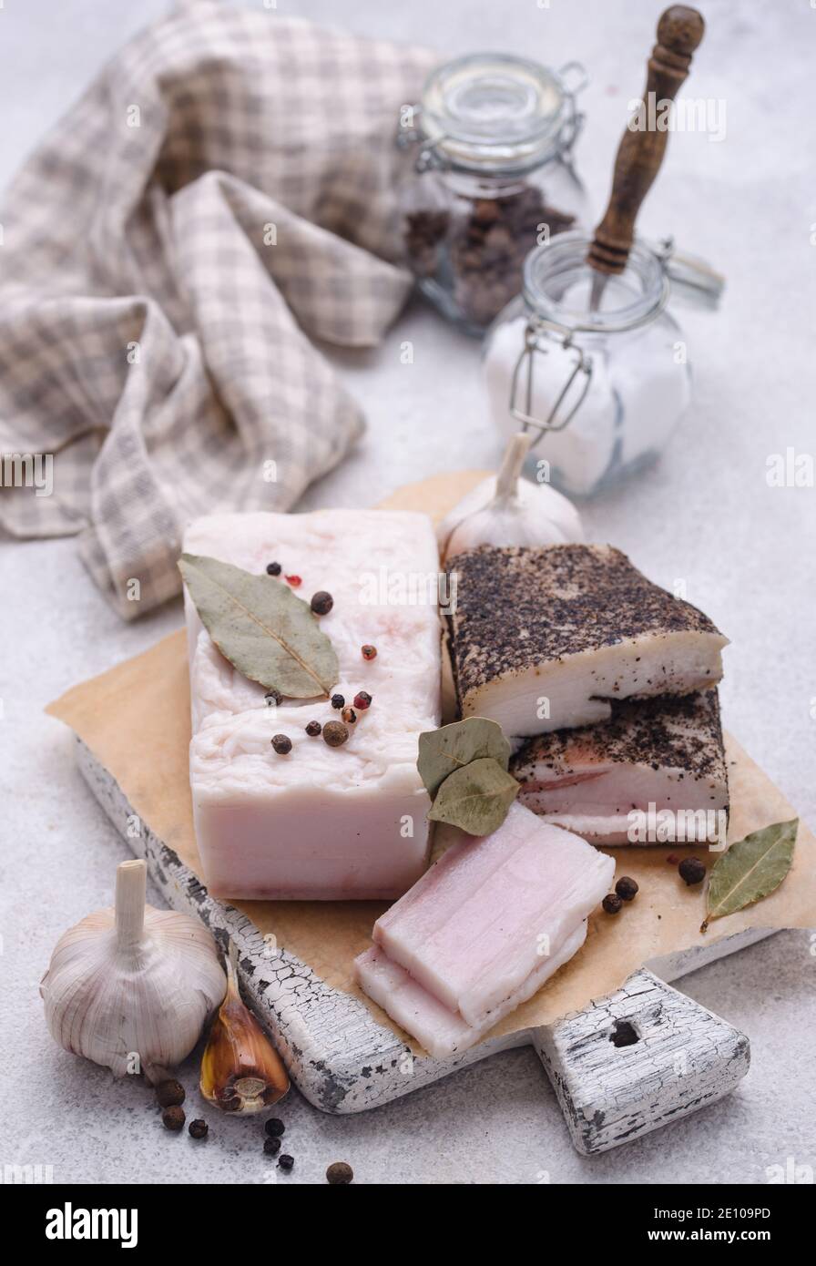 Salty pork lard with garlic Stock Photo - Alamy
