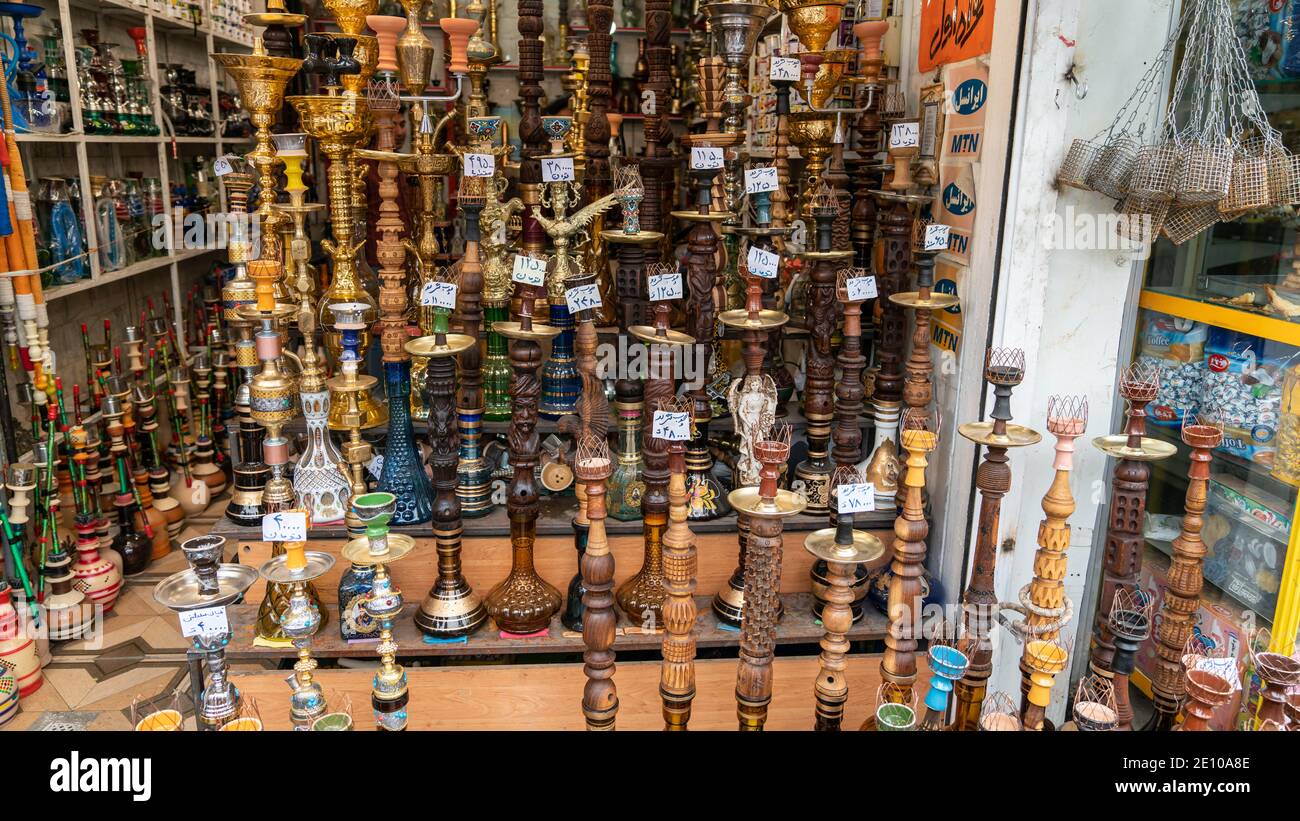 Souvenir shop shisha water pipe hi-res stock photography and images - Alamy