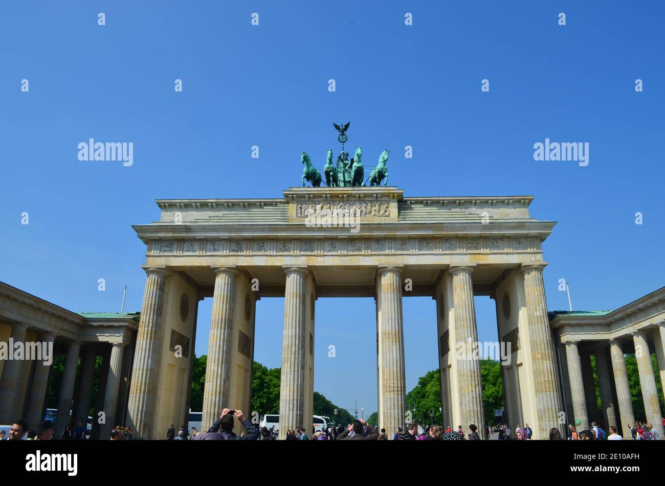Neoclassical triumphal arch hi-res stock photography and images - Alamy