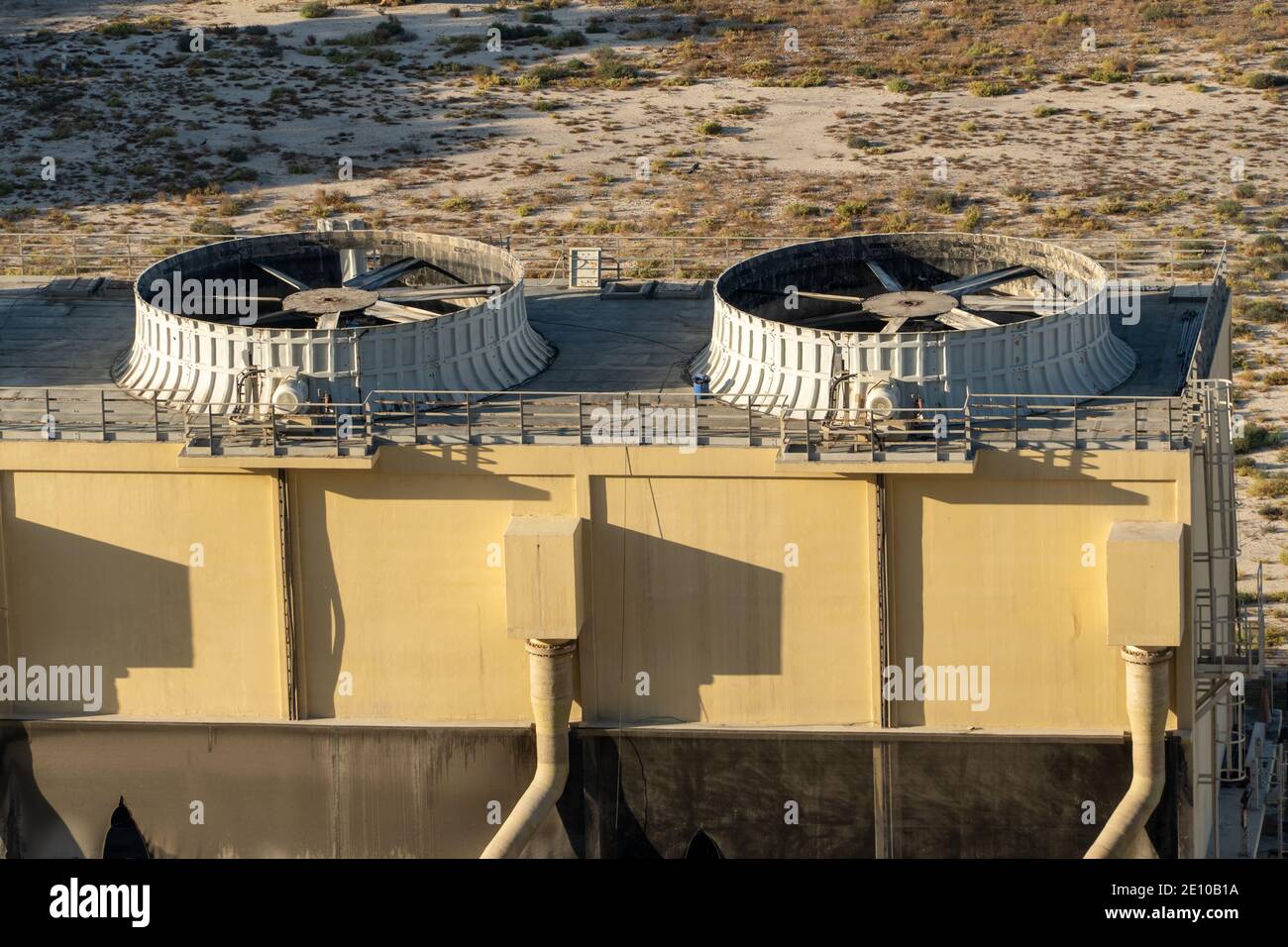 Industrial rooftop fan system for air conditioning of large commerical ...