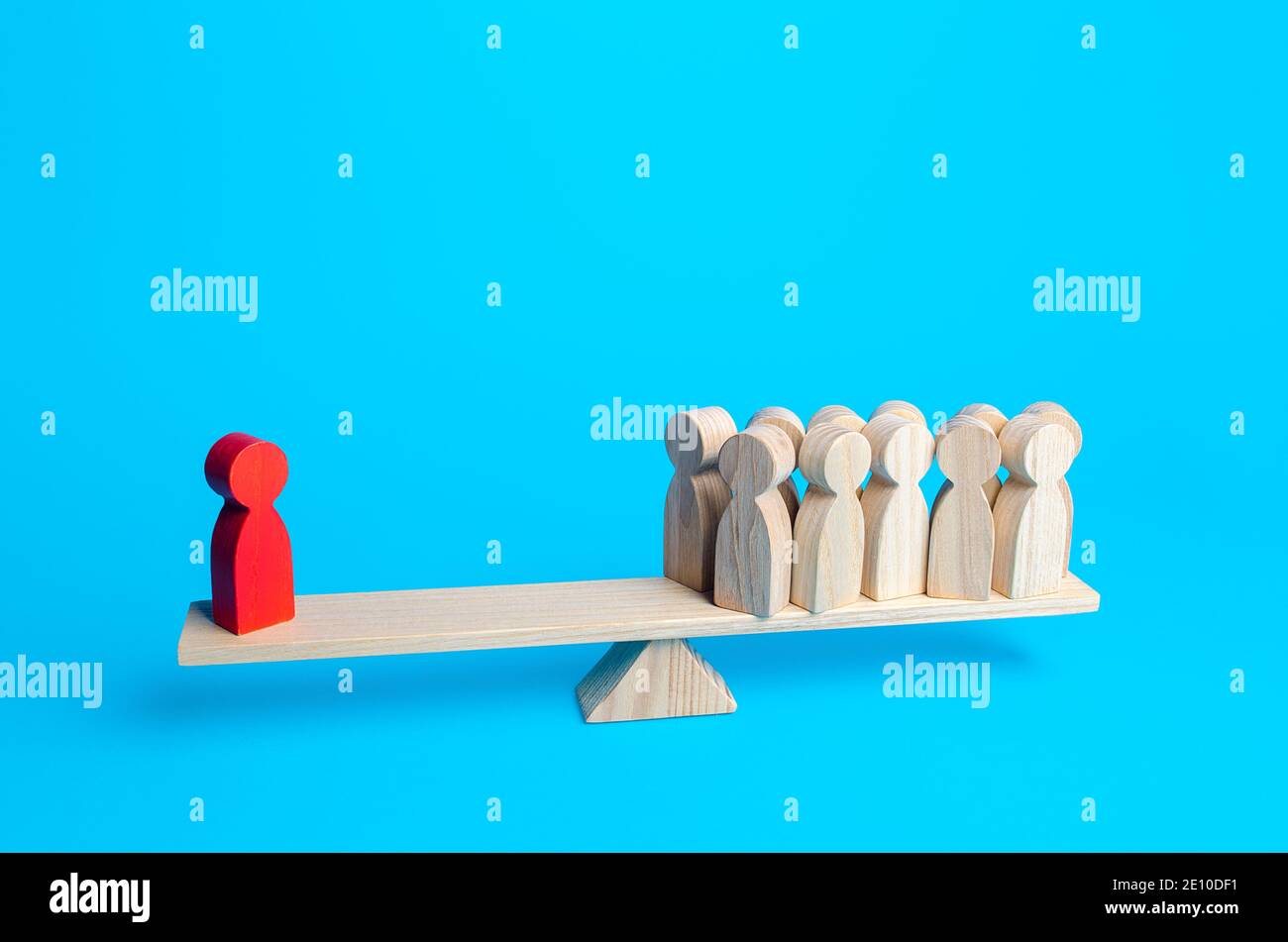 Equal weight hi-res stock photography and images - Alamy