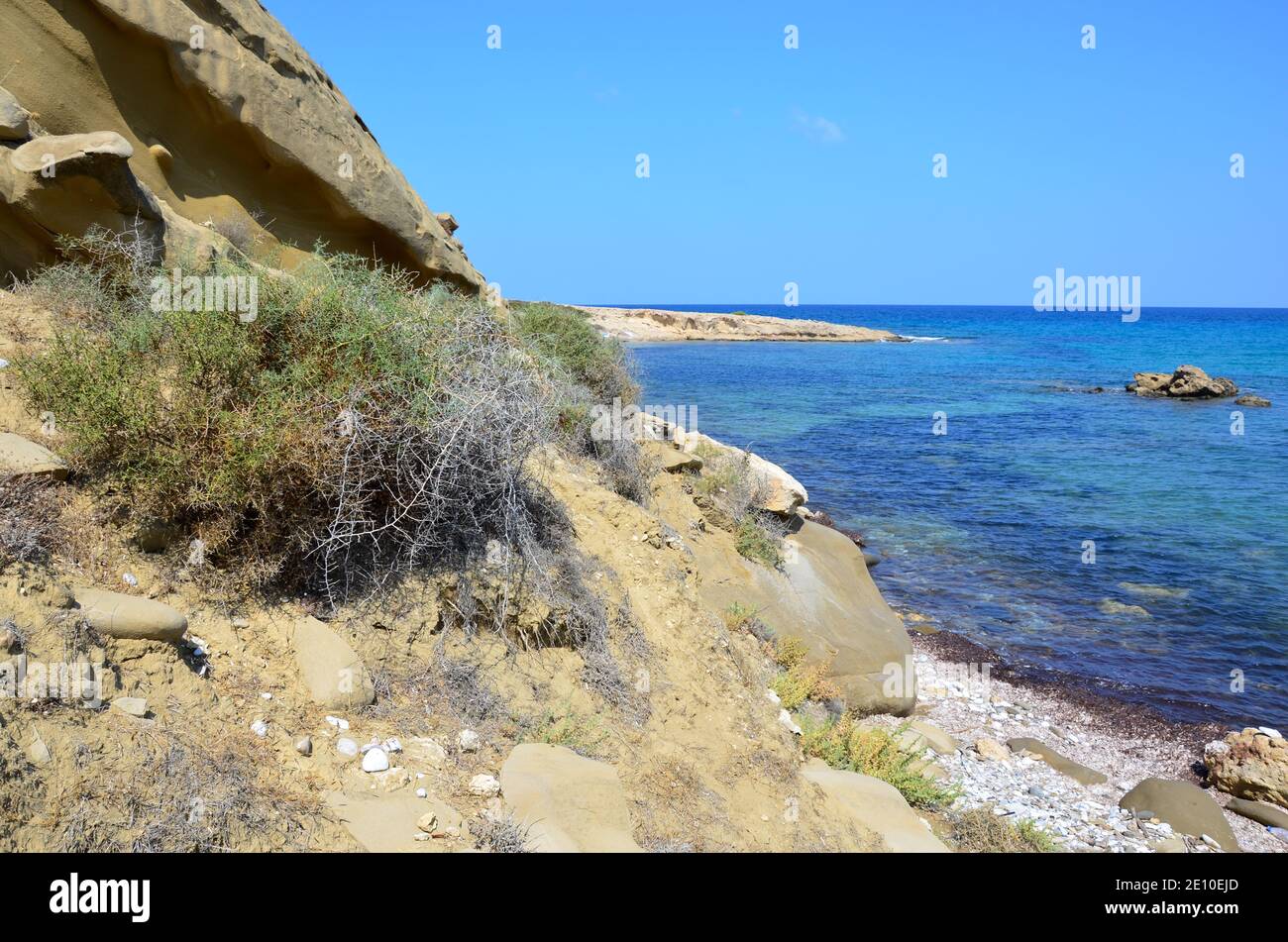 Sea shore horizon hi-res stock photography and images - Alamy