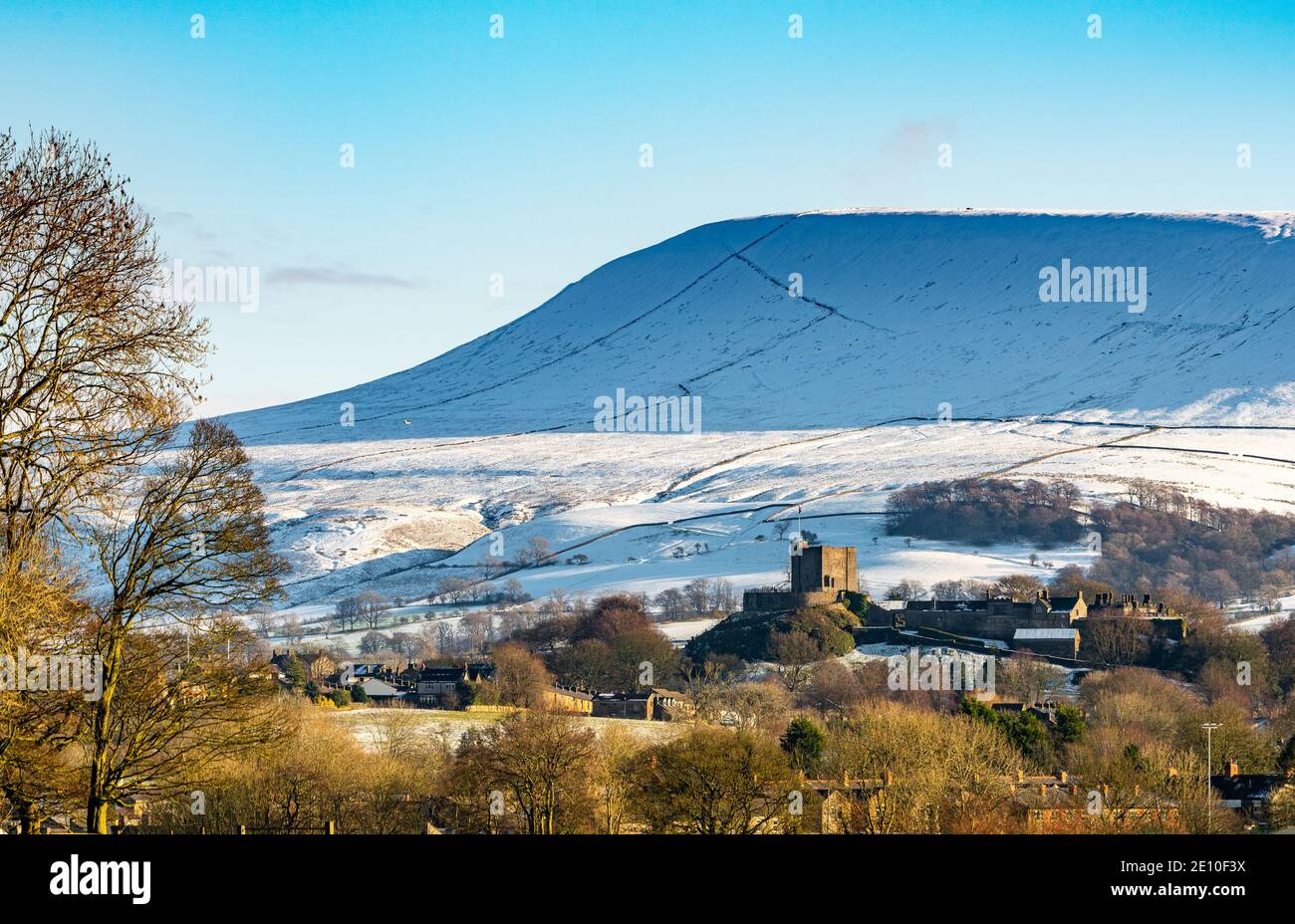 Clitheroe, Lancashire, UK. 3rd Jan, 2021. Snow on Pendle Hill ...