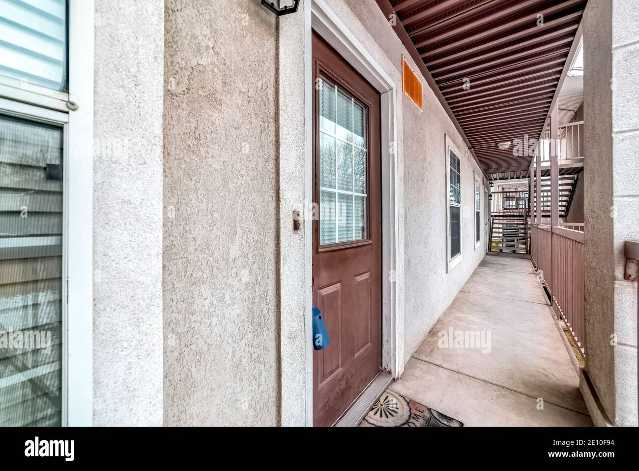 Front Entrance Apartment Building High Resolution Stock Photography and ...