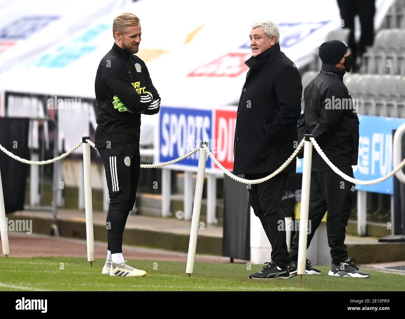 Leicester City goalkeeper Kasper Schmeichel (left) and Newcastle United ...