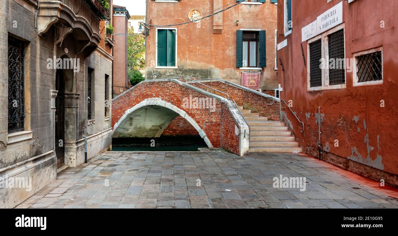 Venice community center hi-res stock photography and images - Alamy