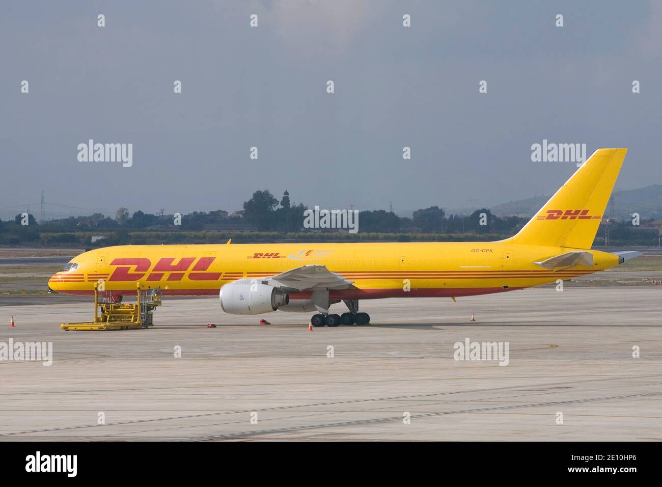 Dhl Plane High Resolution Stock Photography and Images - Alamy