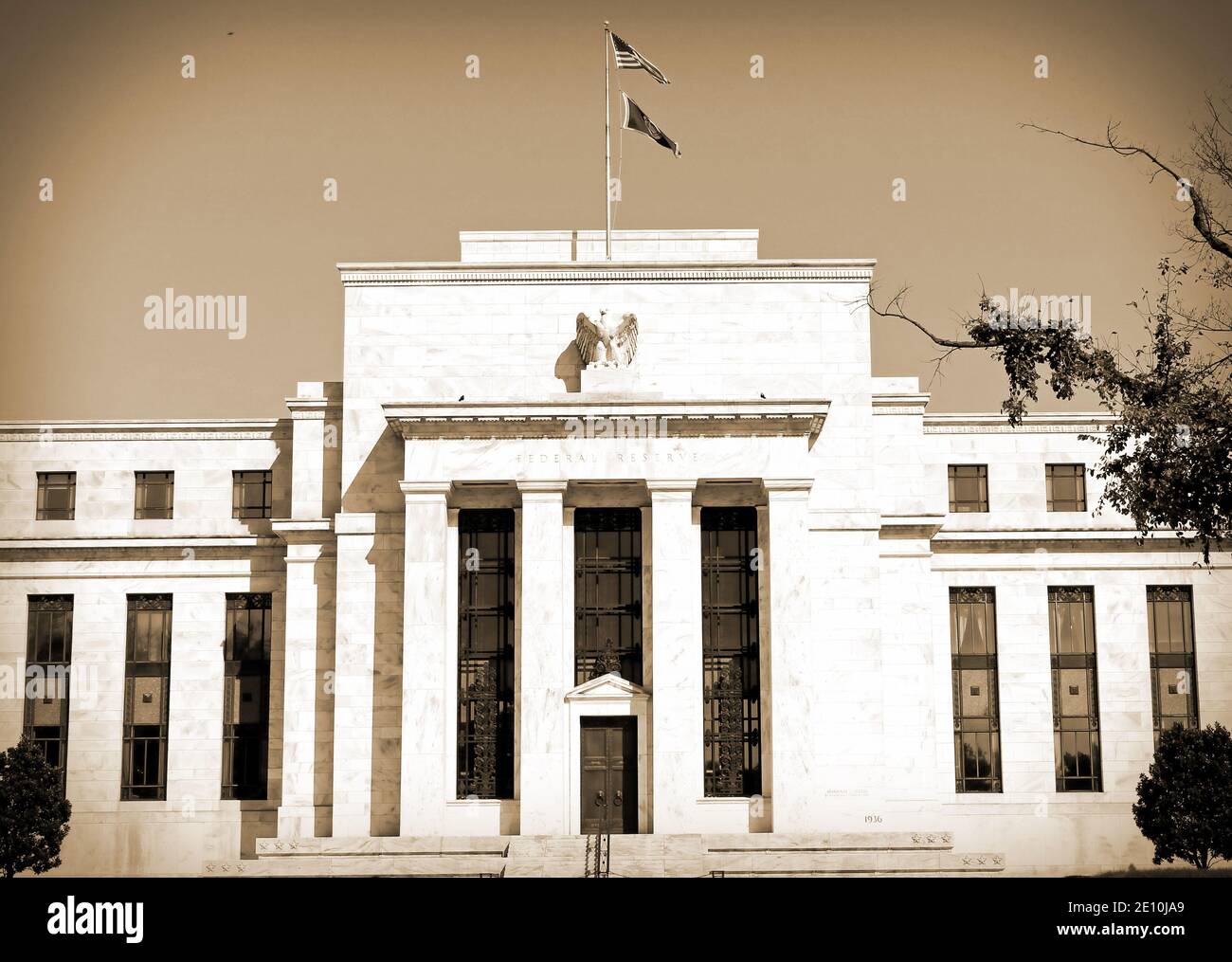 Irs headquarters building hi-res stock photography and images - Alamy