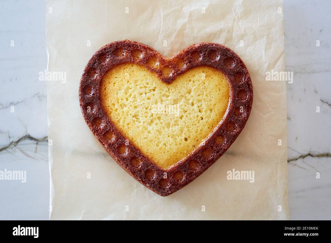 Layer cake marble cake hi-res stock photography and images - Alamy