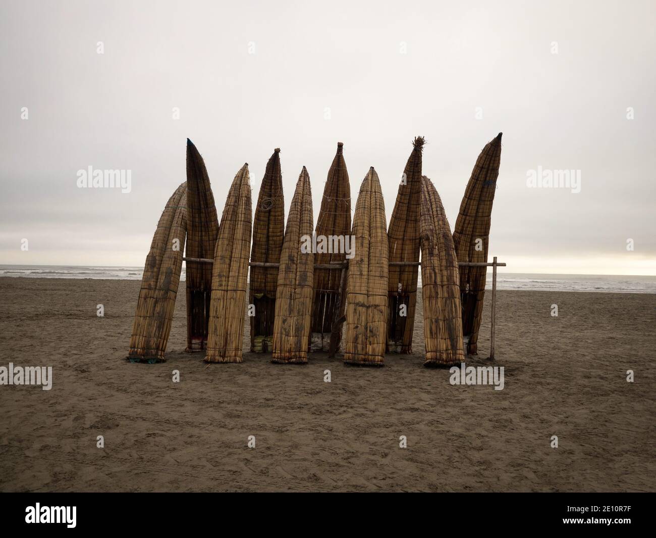 Caballitos de totora fishing hi-res stock photography and images - Alamy