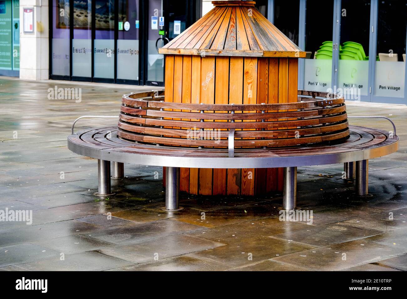 Business Circular Seating