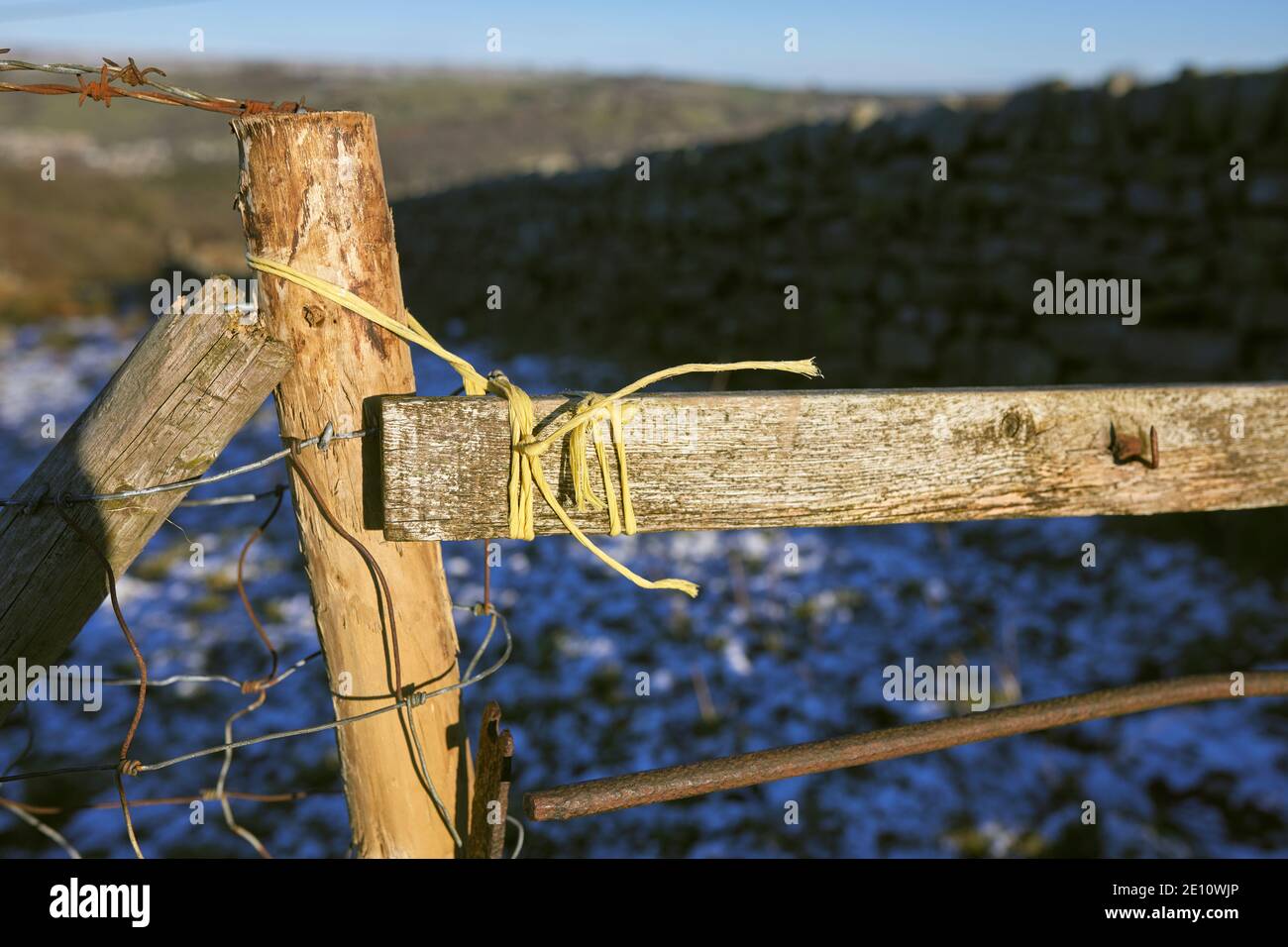 Short term makeshift gate closure Stock Photo - Alamy