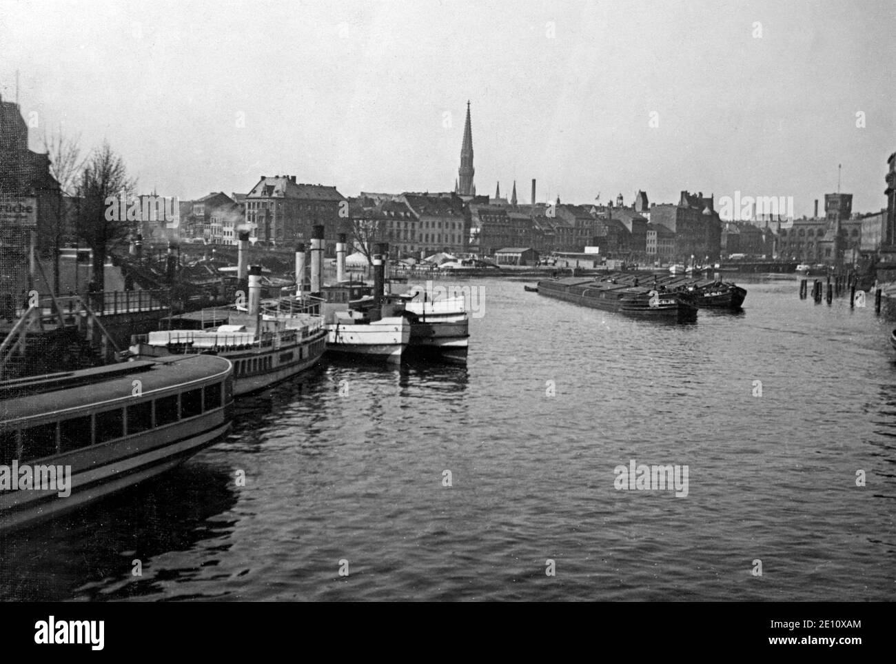 Germany 1930s buildings hi-res stock photography and images - Alamy