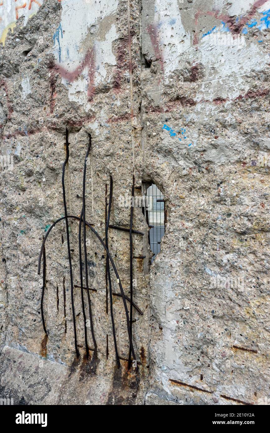 Berlin Wall Remains with some graffiti art Stock Photo - Alamy