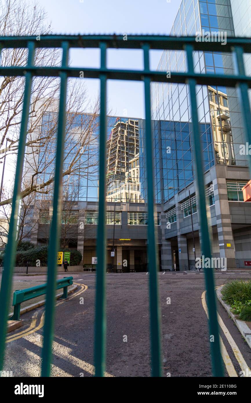 Wapping lane hi-res stock photography and images - Alamy