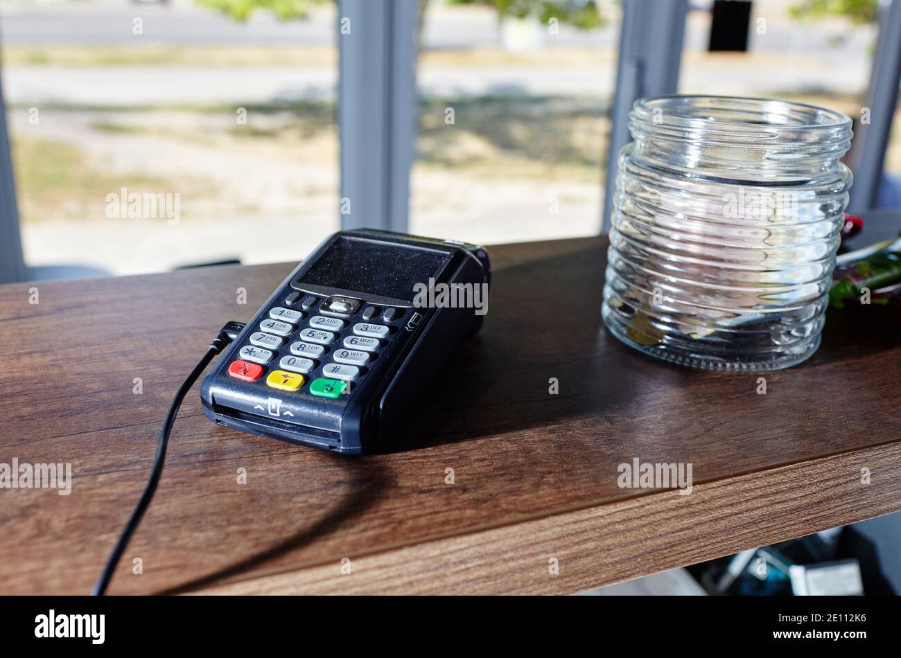 Contactless payment screen card hi-res stock photography and images - Alamy