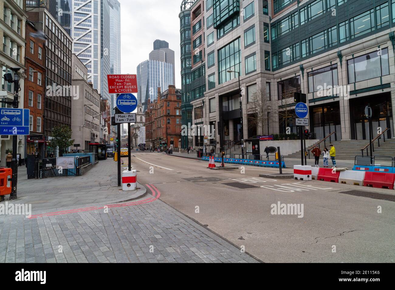 Bishopsgate road architecture hi-res stock photography and images - Alamy