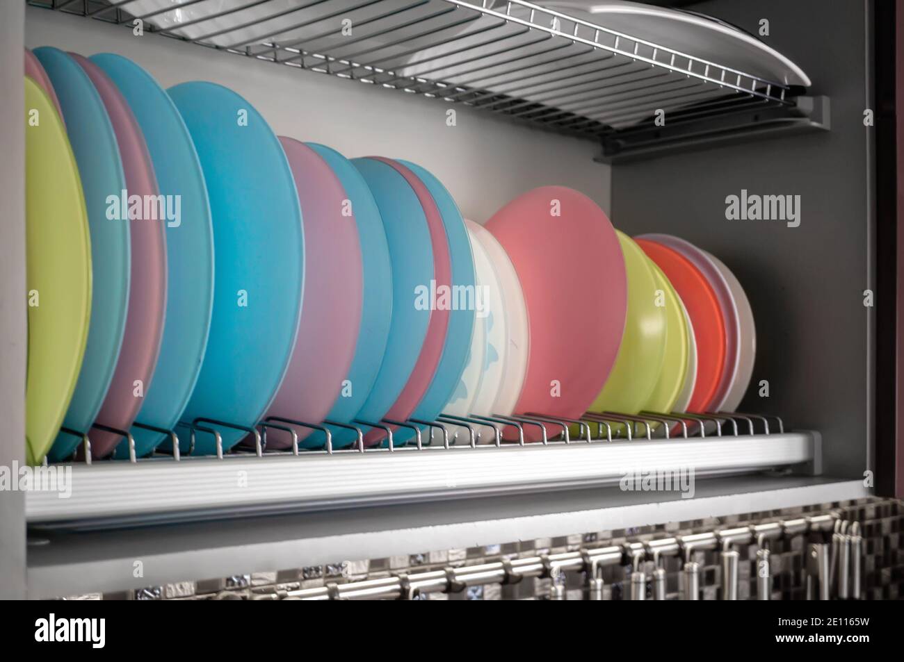 Plate racks hi-res stock photography and images - Alamy