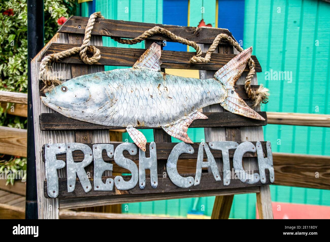 Fresh Catch sign at a shop on Plantation Key in the Florida Keys Stock ...