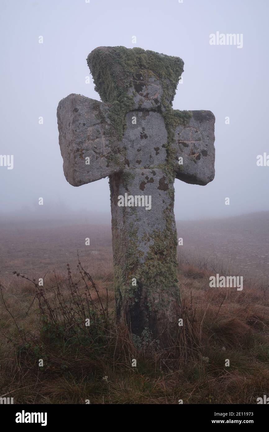 Thick cross hi-res stock photography and images - Alamy
