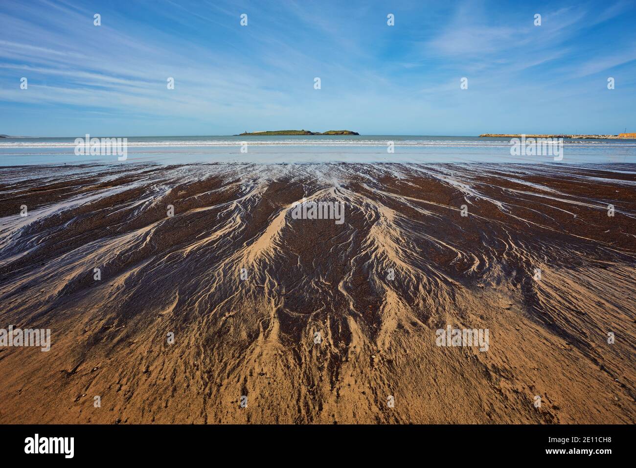 Abstract background image of a mixture of yellow and black sand Stock ...