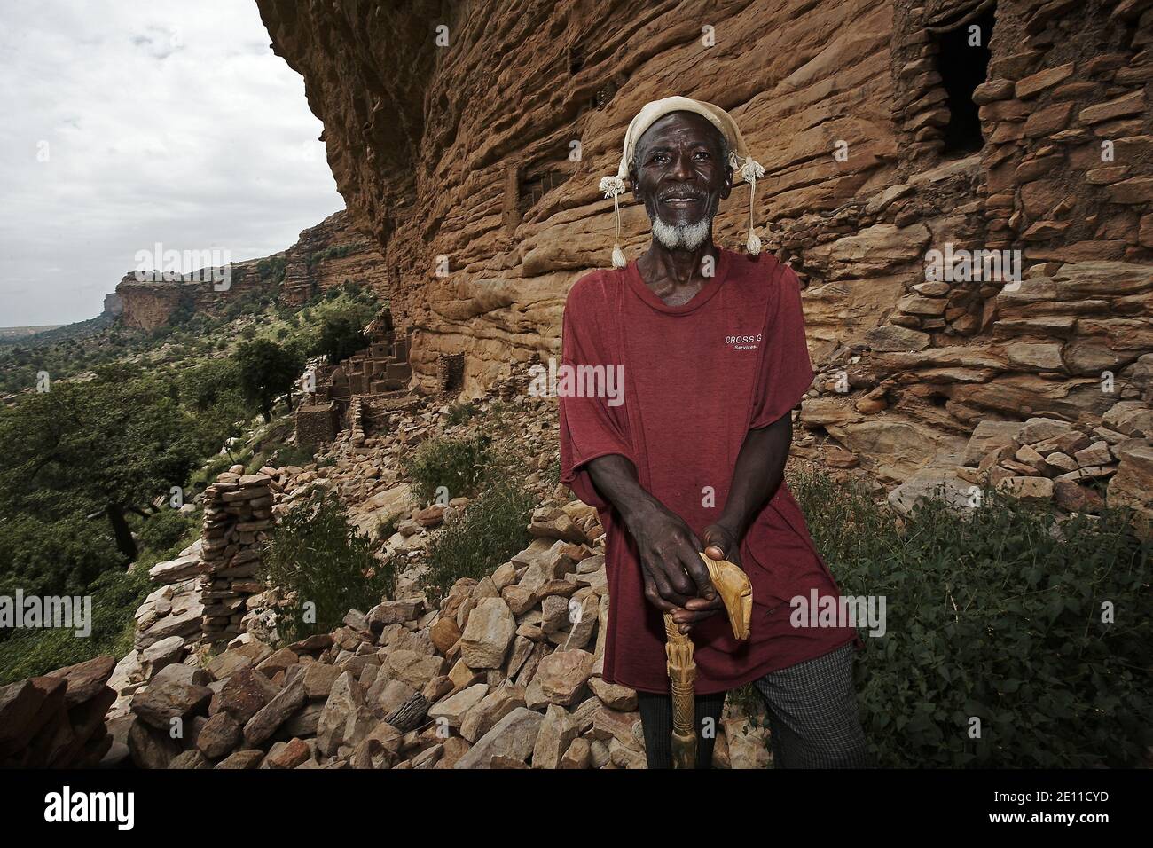 Dogon man hi-res stock photography and images - Alamy