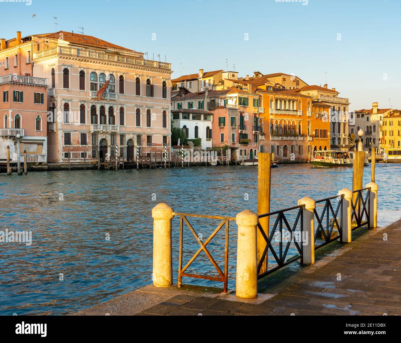 Metropole venice hi-res stock photography and images - Alamy