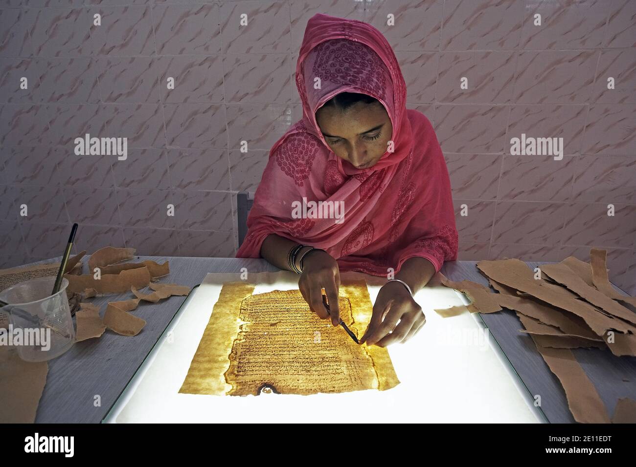 The restoration of manuscripts in the private library Mamma Haidara in ...