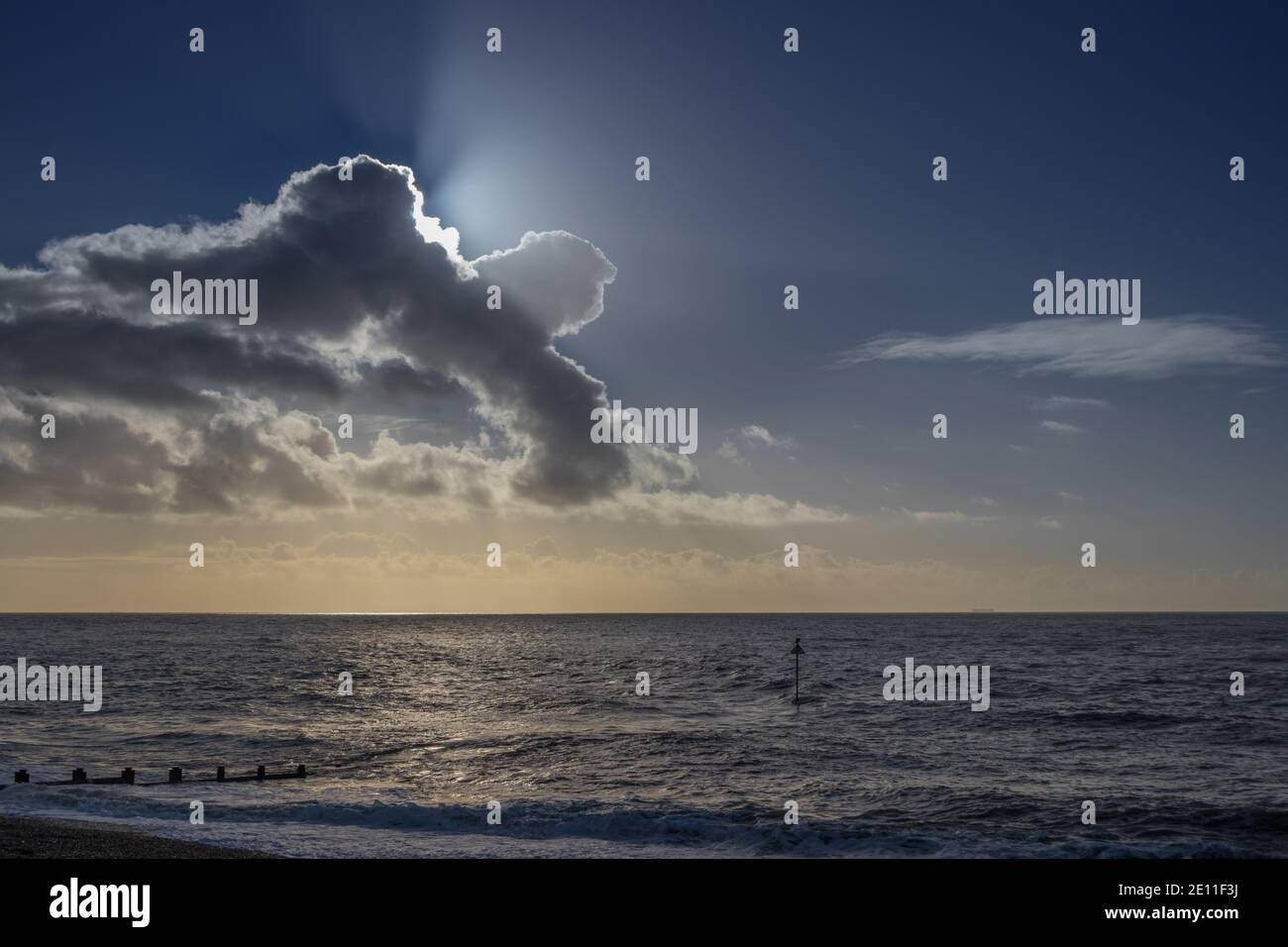 Peaking out sun hi-res stock photography and images - Alamy