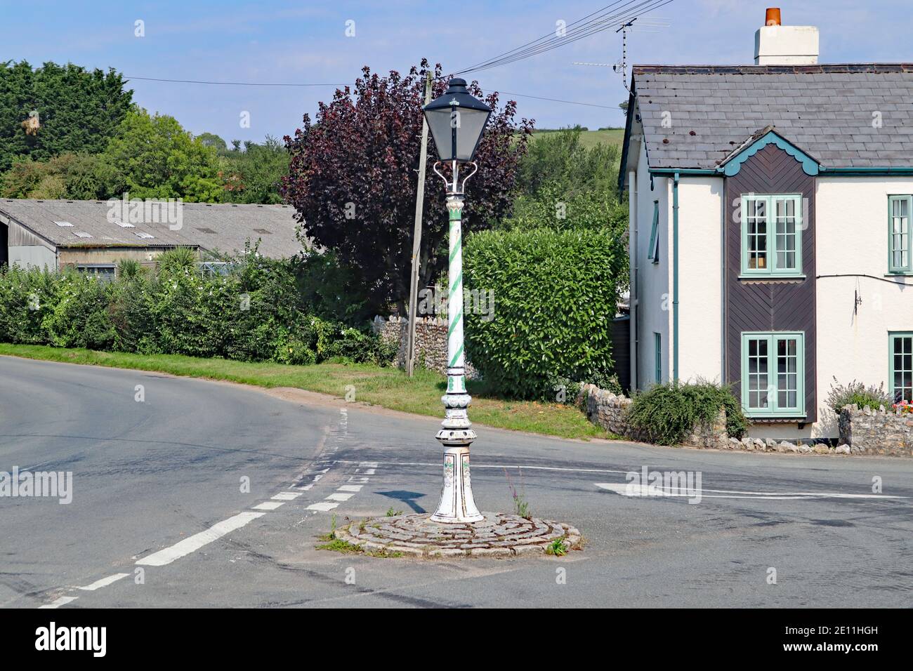 Mini roundabout sign hi-res stock photography and images - Alamy