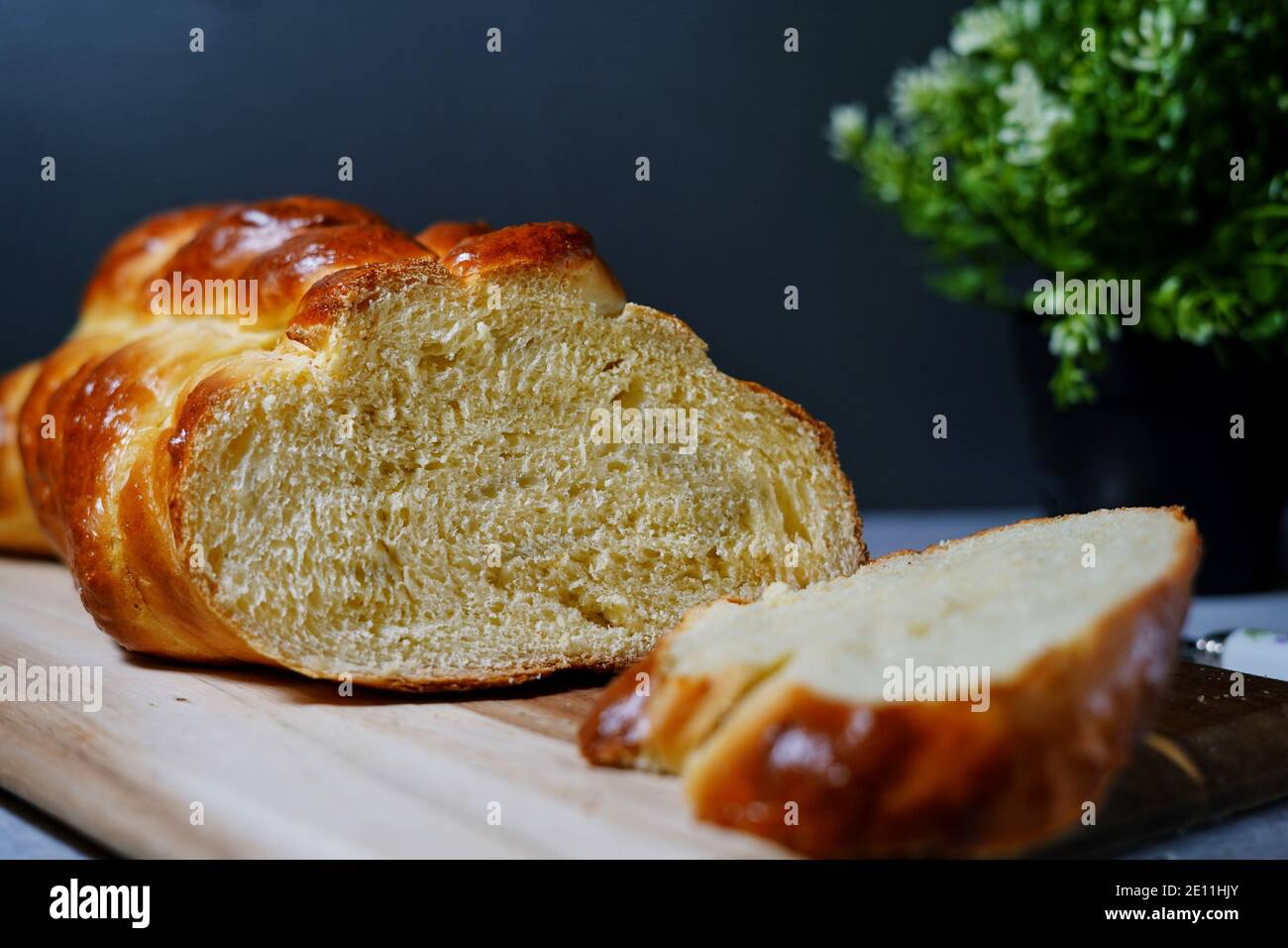 Sweet bread israel hi-res stock photography and images - Alamy