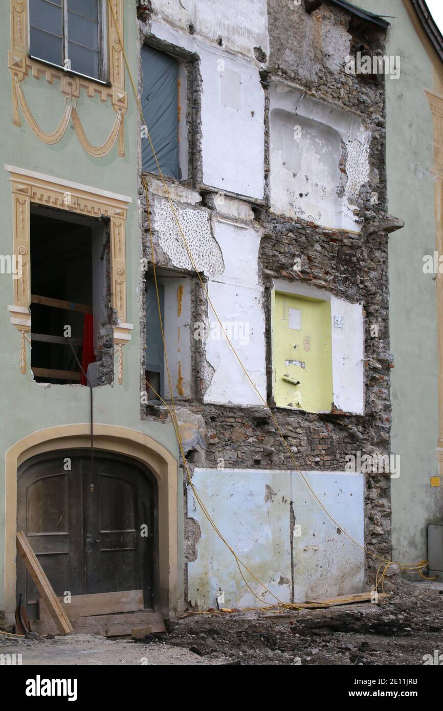Renovation Of An Old Building Stock Photo - Alamy