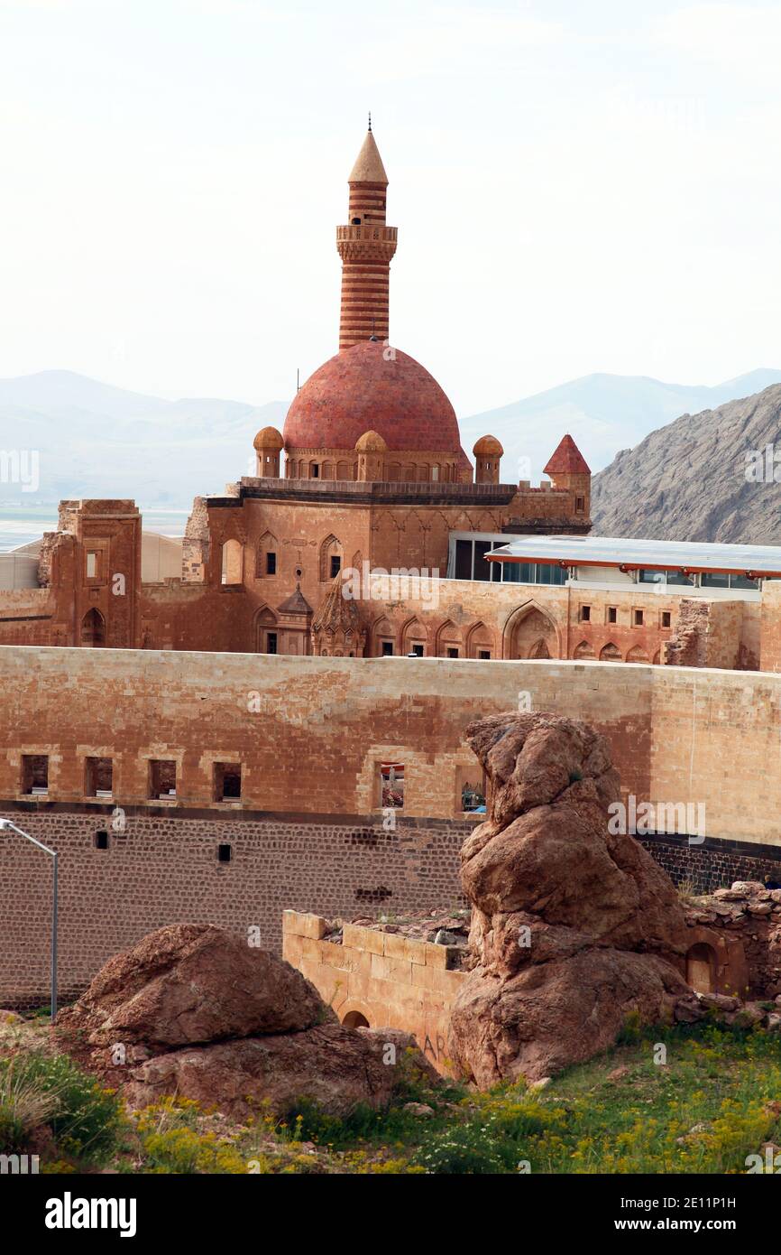 Ishak Pasha Palace at Dogubeyazit in Agri, Turkey. Ishak Pasha in ...