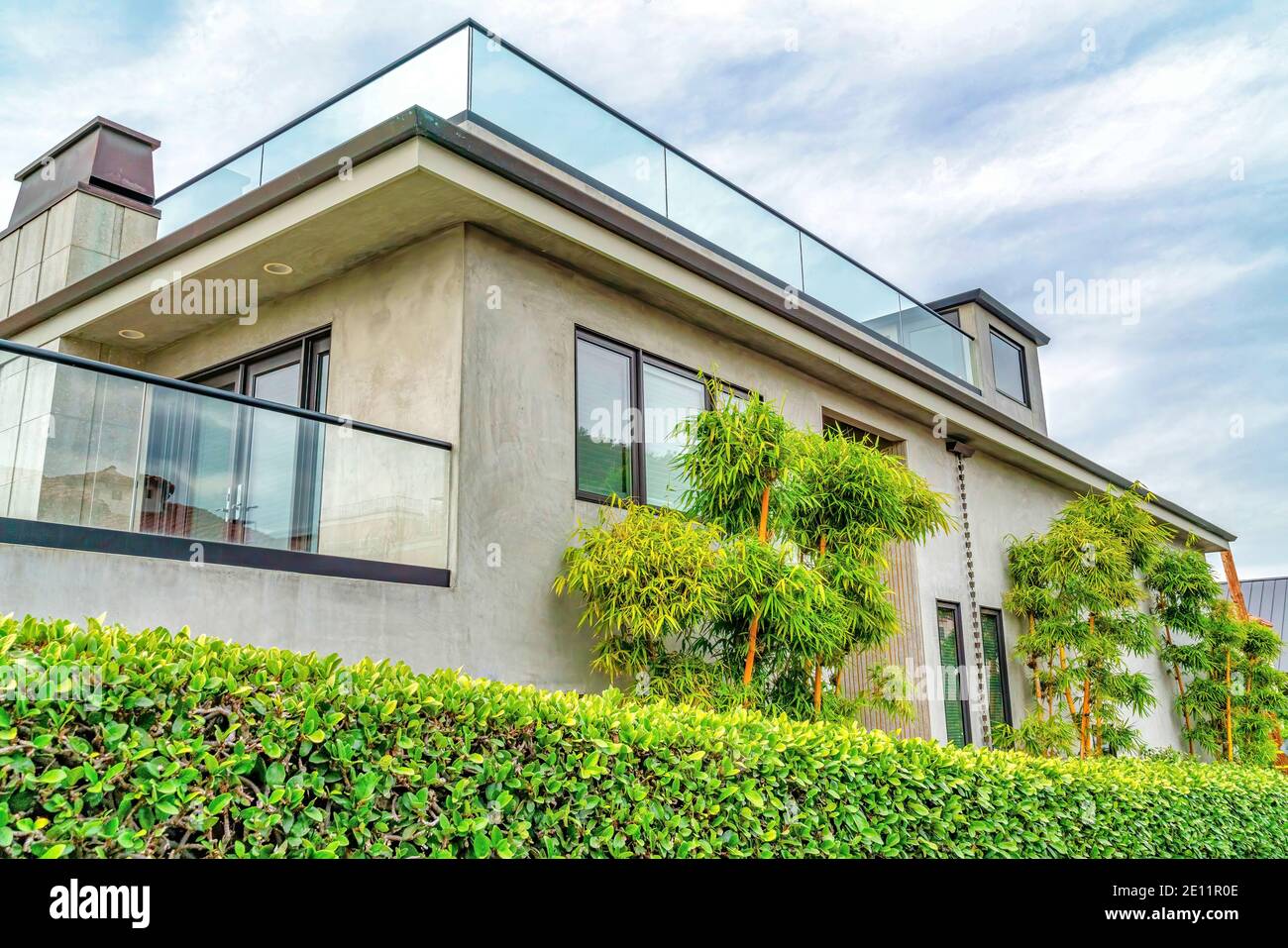 Rooftop balcony hi-res stock photography and images - Alamy
