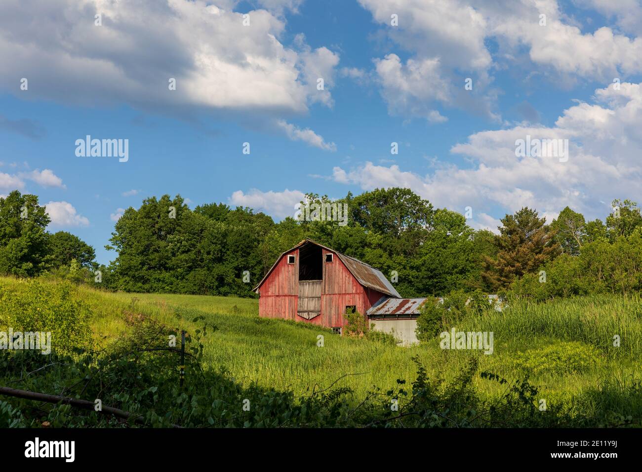 An old red barn in northern Wisconsin Stock Photo - Alamy