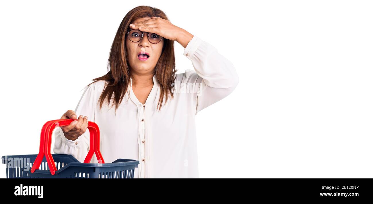 Angry customer supermarket hi-res stock photography and images - Alamy