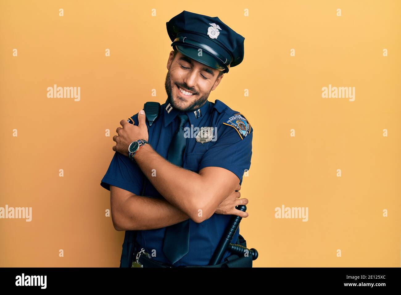 Hugging police officer hi-res stock photography and images - Alamy