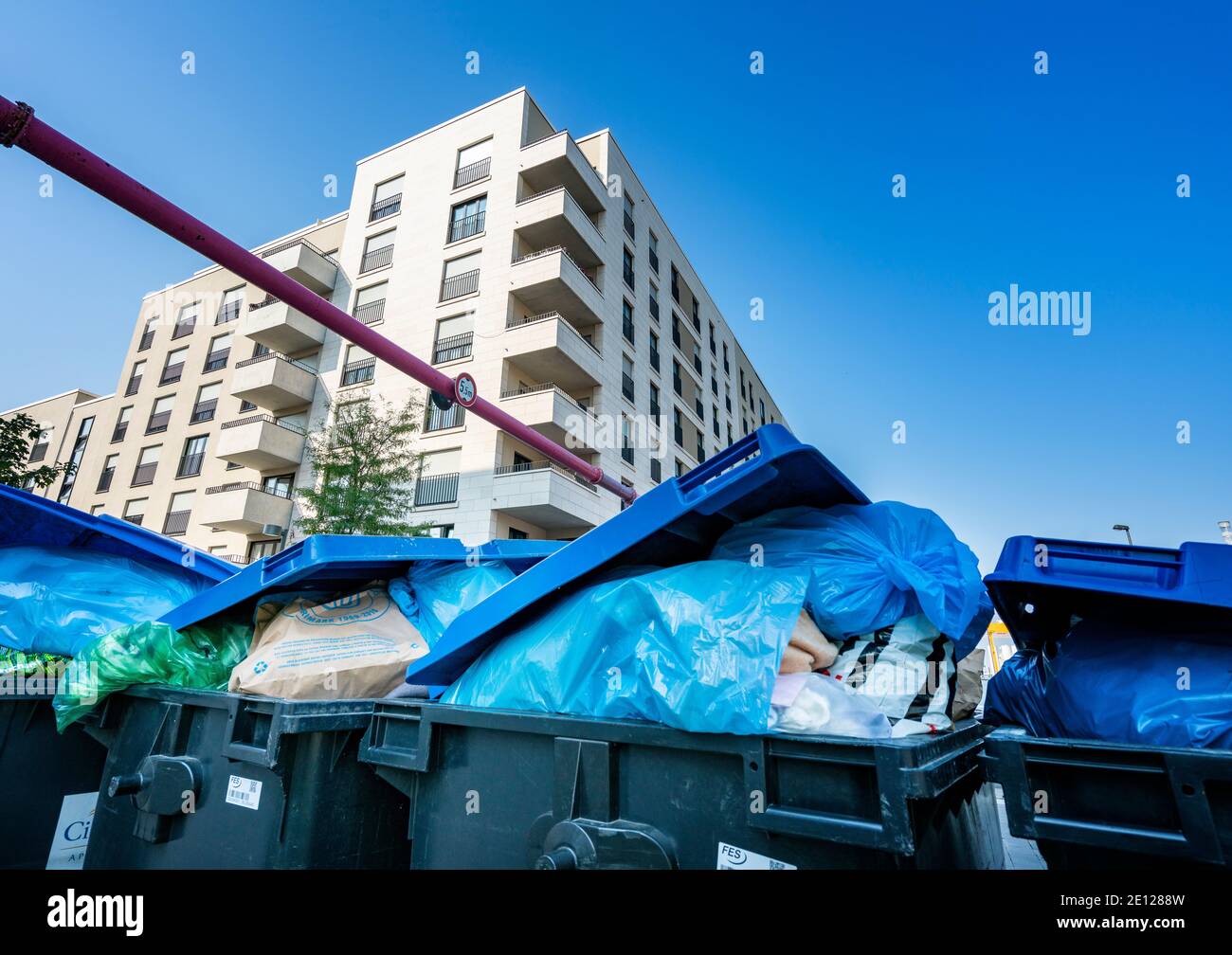 Plastiksack hi-res stock photography and images - Alamy