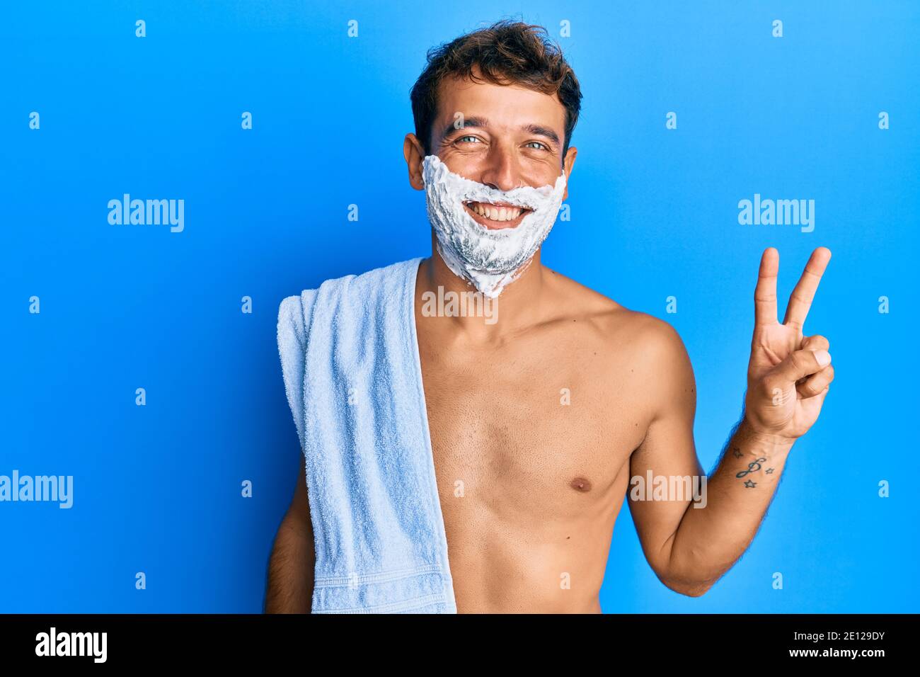 Foam hand two fingers hi-res stock photography and images - Alamy