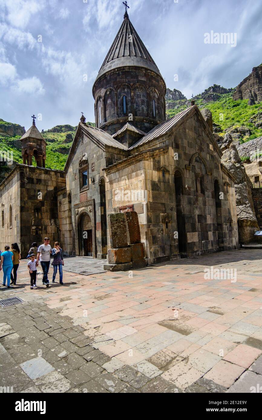 Monsatery hi-res stock photography and images - Alamy