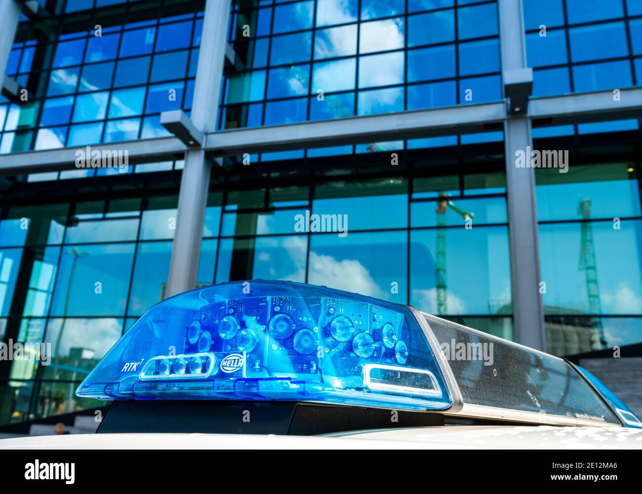 Police blue light round hi-res stock photography and images - Alamy