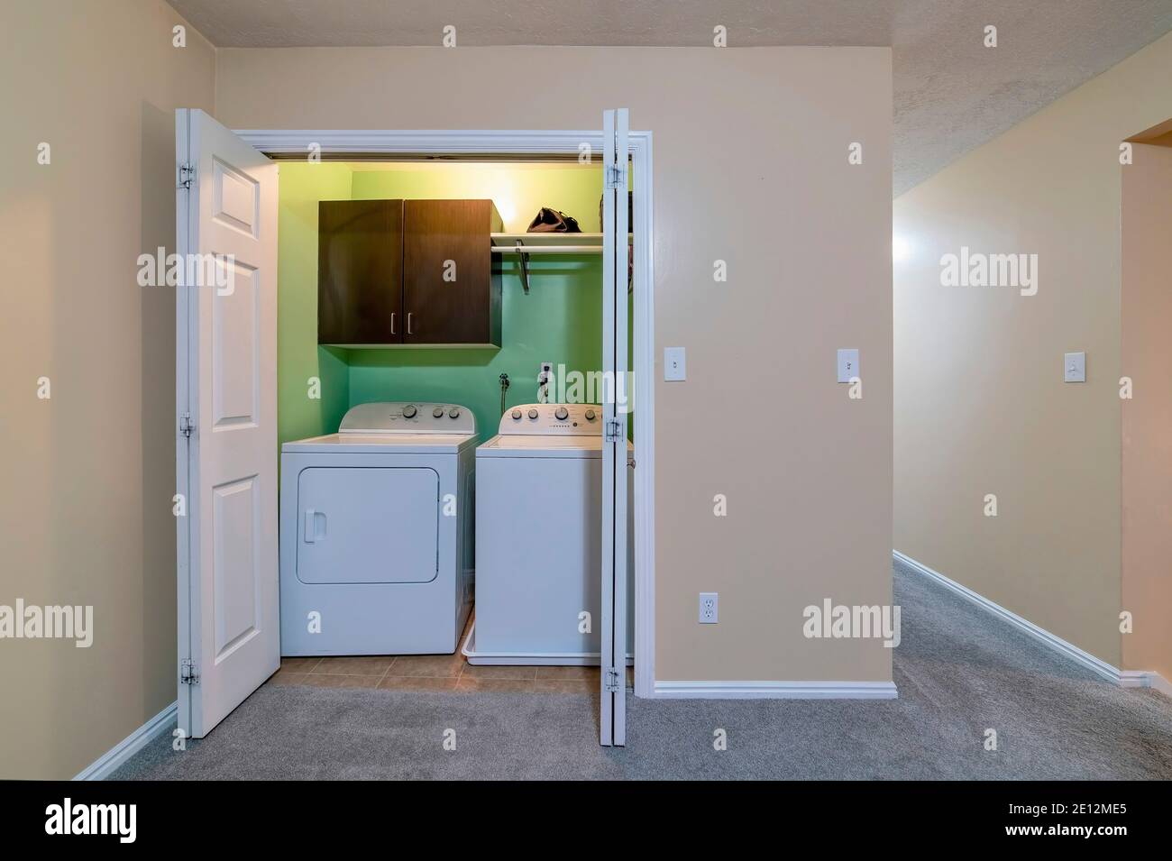Washing machine doors hi-res stock photography and images - Alamy