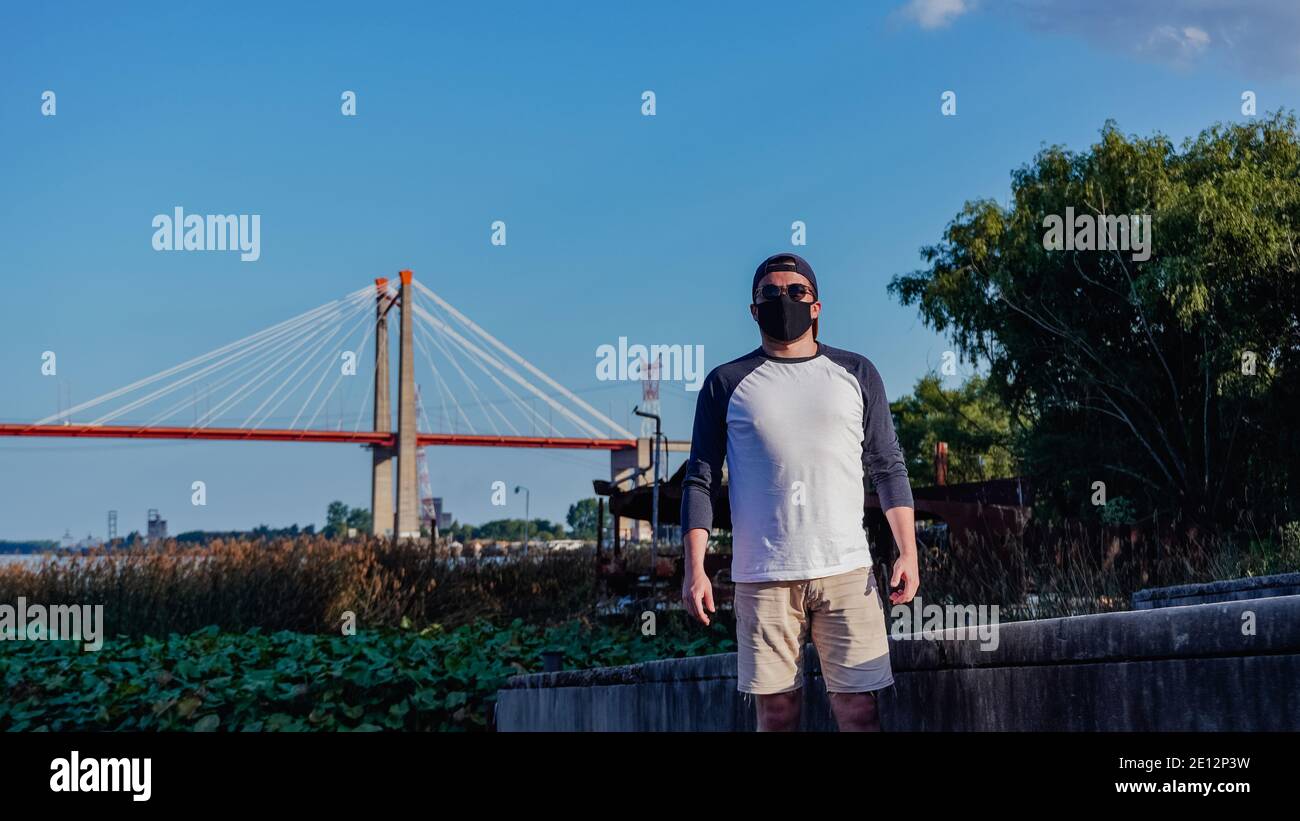 Fat guy beach hi-res stock photography and images - Alamy